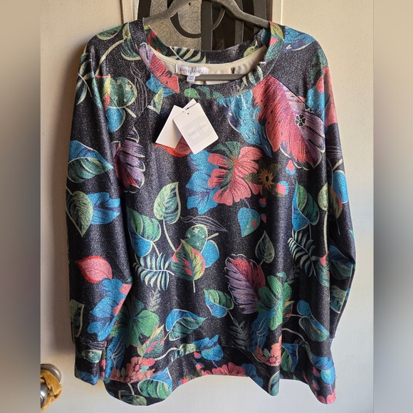 Emily Daniels | Tops | Emily Daniels Colorful Metallic Sheen Floral ...